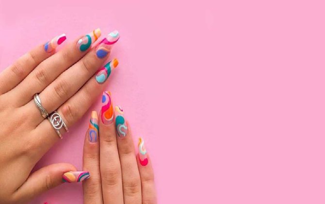 رنگ های زیبای لاک برای تابستان و فصول گرم | مجله علمی مراقبت از پوست